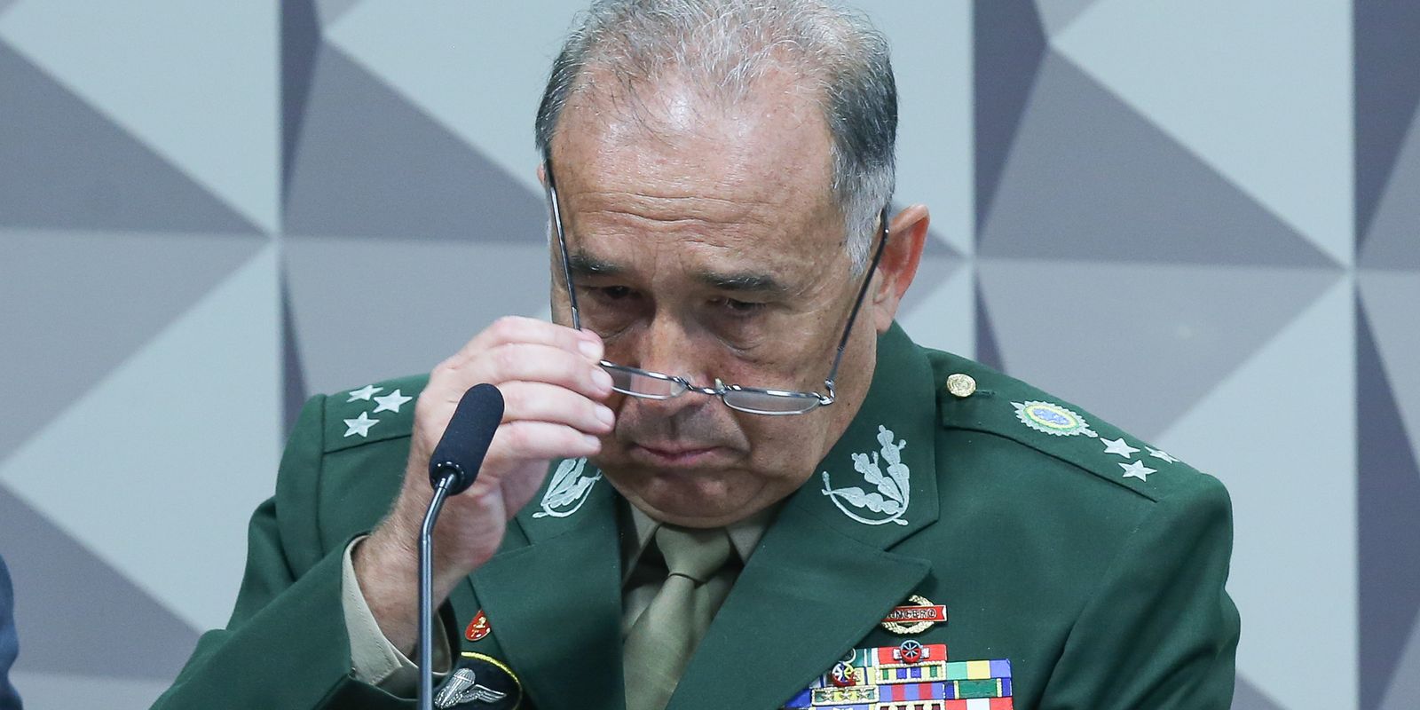 General Gustavo Dutra durante depoimento na CPMI do Golpe. | Agência Brasil