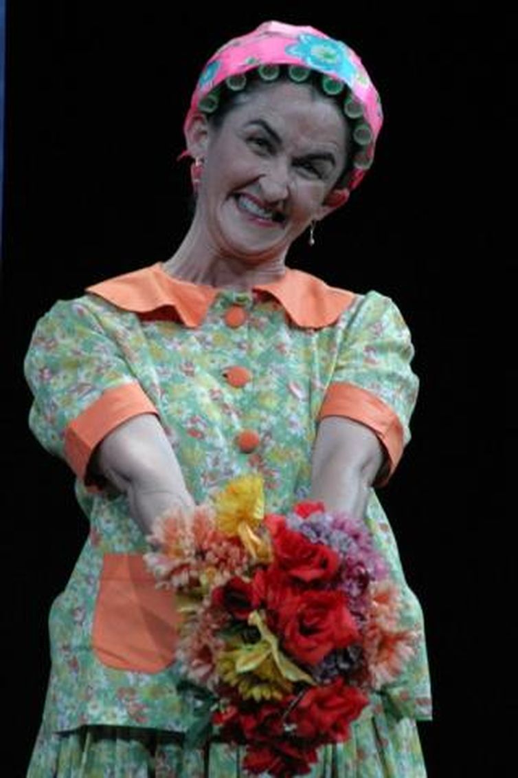 Dia do Teatro: Viva Maria traz o humor de Cida Mendes e a magia de ...