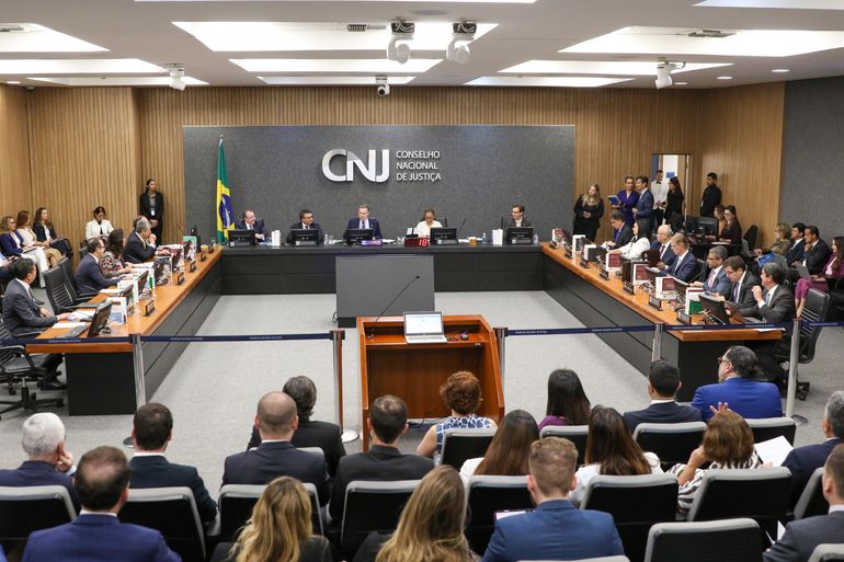 Barroso preside sessão do CNJ | Agência Brasil