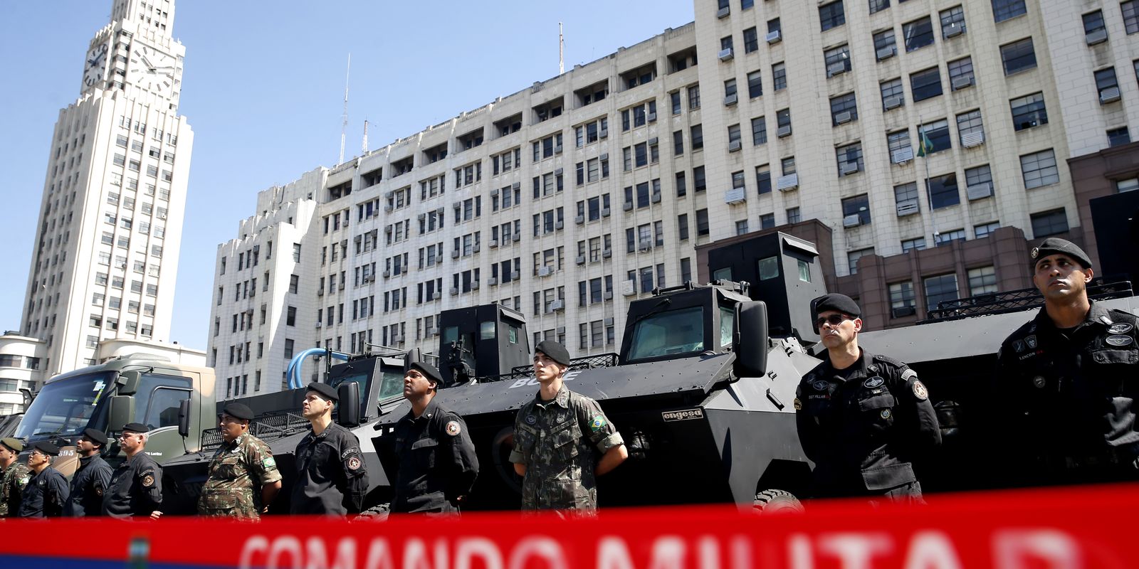 Exército entrega blindados à SSP-RJ | Agência Brasil