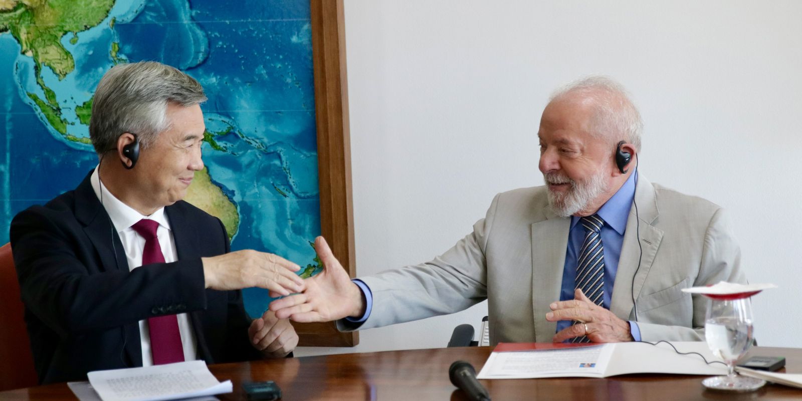 Lula, durante reunião com Li Xi | Agência Brasil