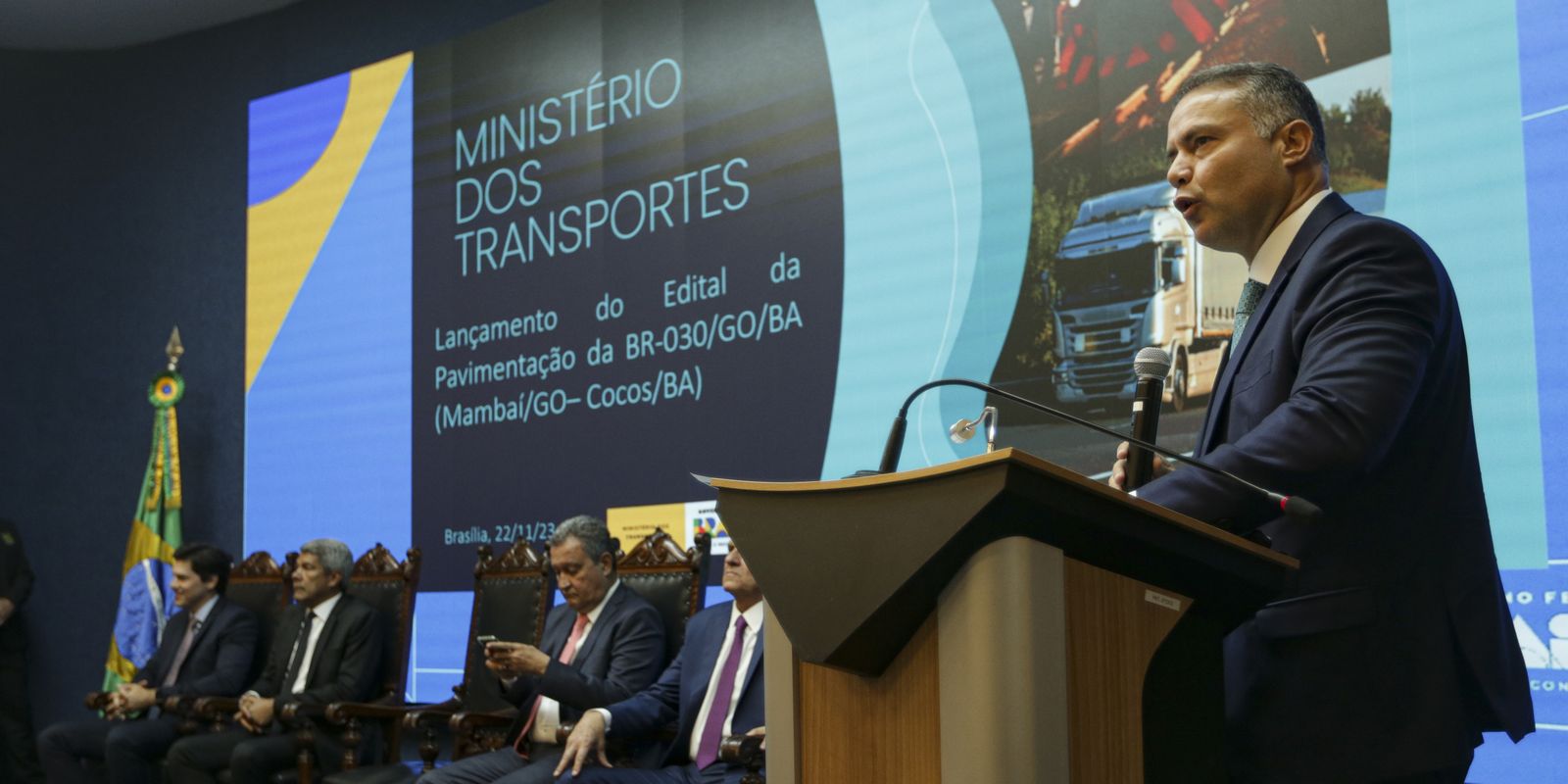 Ministério dos Transportes lança edital de pavimentação da BR-030 entre ...