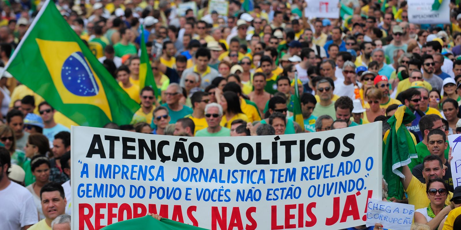 Government announces measures amid countrywide protests | Agência Brasil