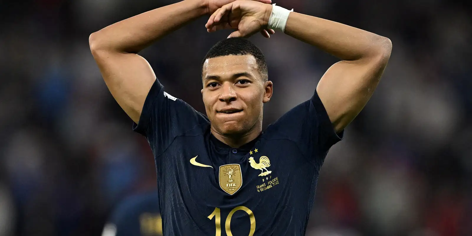 Mbappé fica fora de treino e faz trabalho de recuperação | Agência Brasil