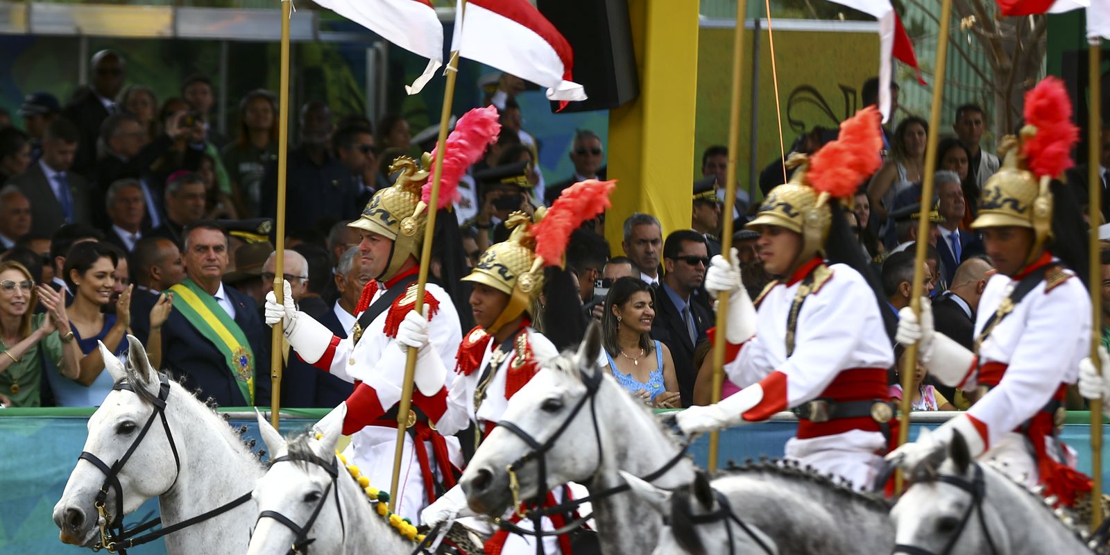 Desfile cívico-militar do 7 de Setembro, que este ano comemora o ...