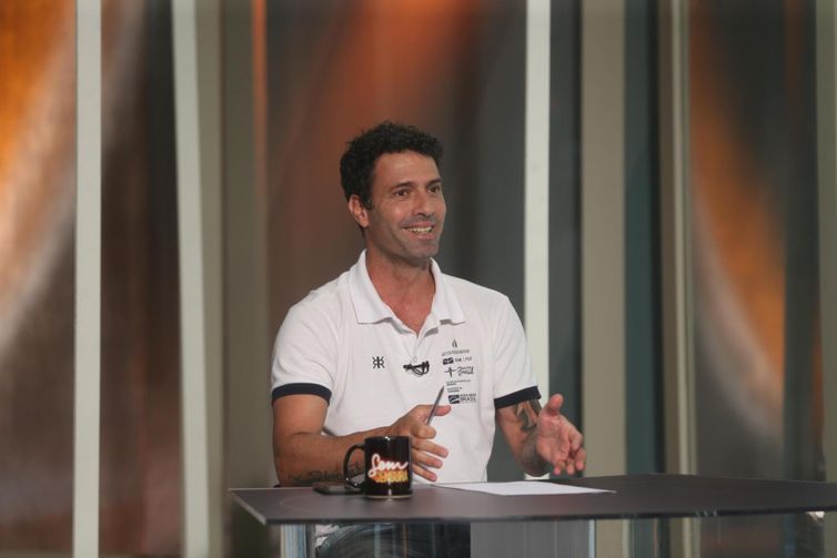 Sem Censura recebe o atleta de Saltos Ornamentais Hugo Parisi | Sem ...