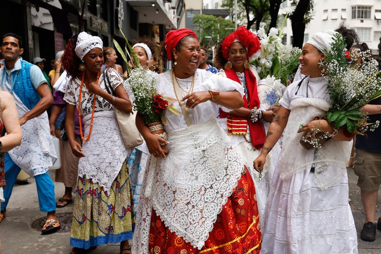 Lavagem de escadaria homenageia Oxossi | Agência Brasil