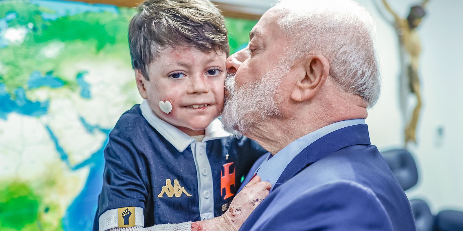 Luiz Inácio Lula da Silva, se encontra com menino Gui | Agência Brasil