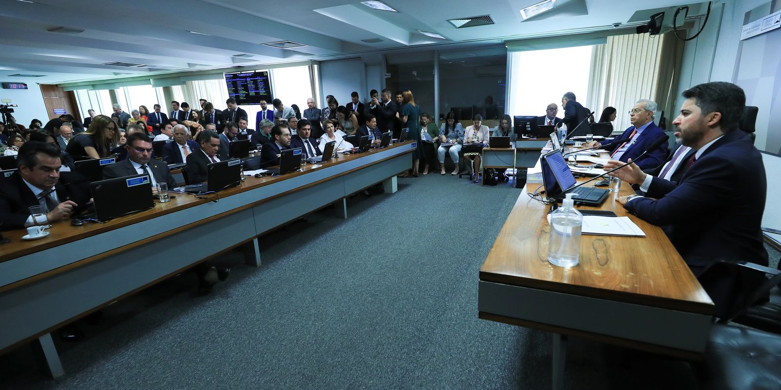 Projeto que dispõe sobre o reconhecimento, a demarcação, o us | Agência ...