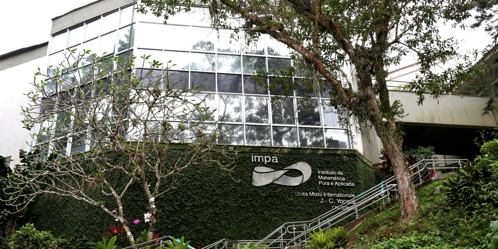 Fachada do prédio sede do Instituto de Matemática Pura e Aplicada (Impa ...