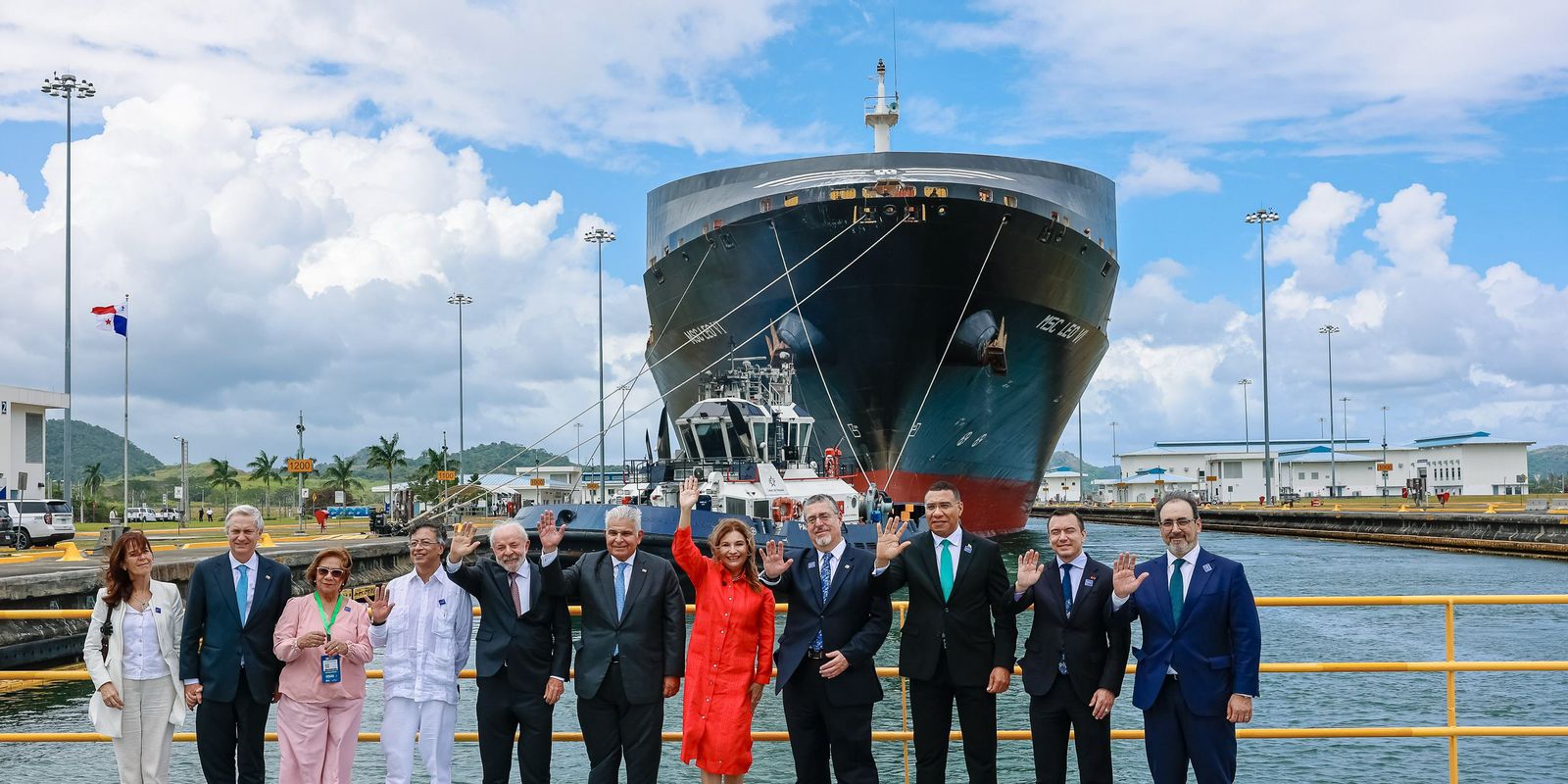 Visita dos Chefes de Estado e de Governo participantes à Eclusa de ...