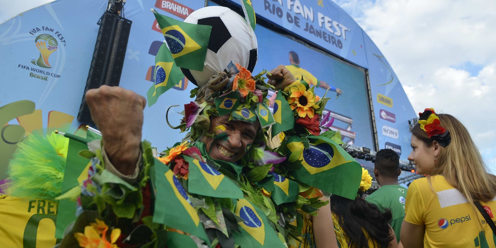 Fifa Fan Fest reúne 20 mil pessoas na Praia de Copacabana | Agência Brasil