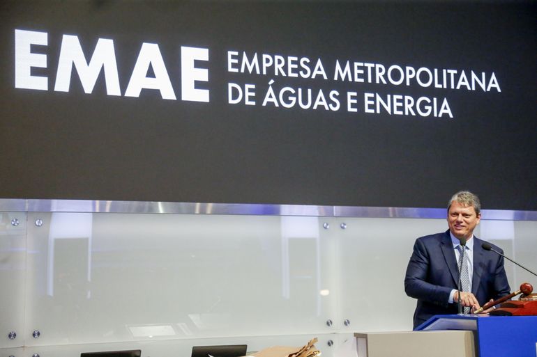 Leilão da companhia de águas e energia | Agência Brasil