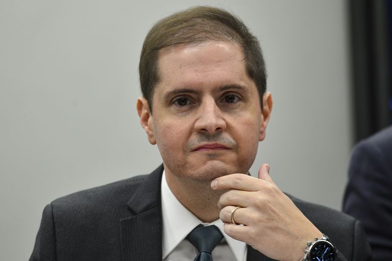 O advogado-geral da União (AGU), Bruno Bianco, e o advogado-geral da ... O advogado-geral da União (AGU), Bruno Bianco, e o advogado-geral da ...