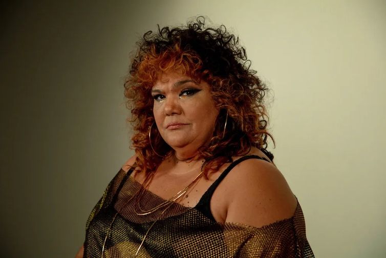 Simone Mazzer lança “Deixa Ela Falar” | EBC Rádios