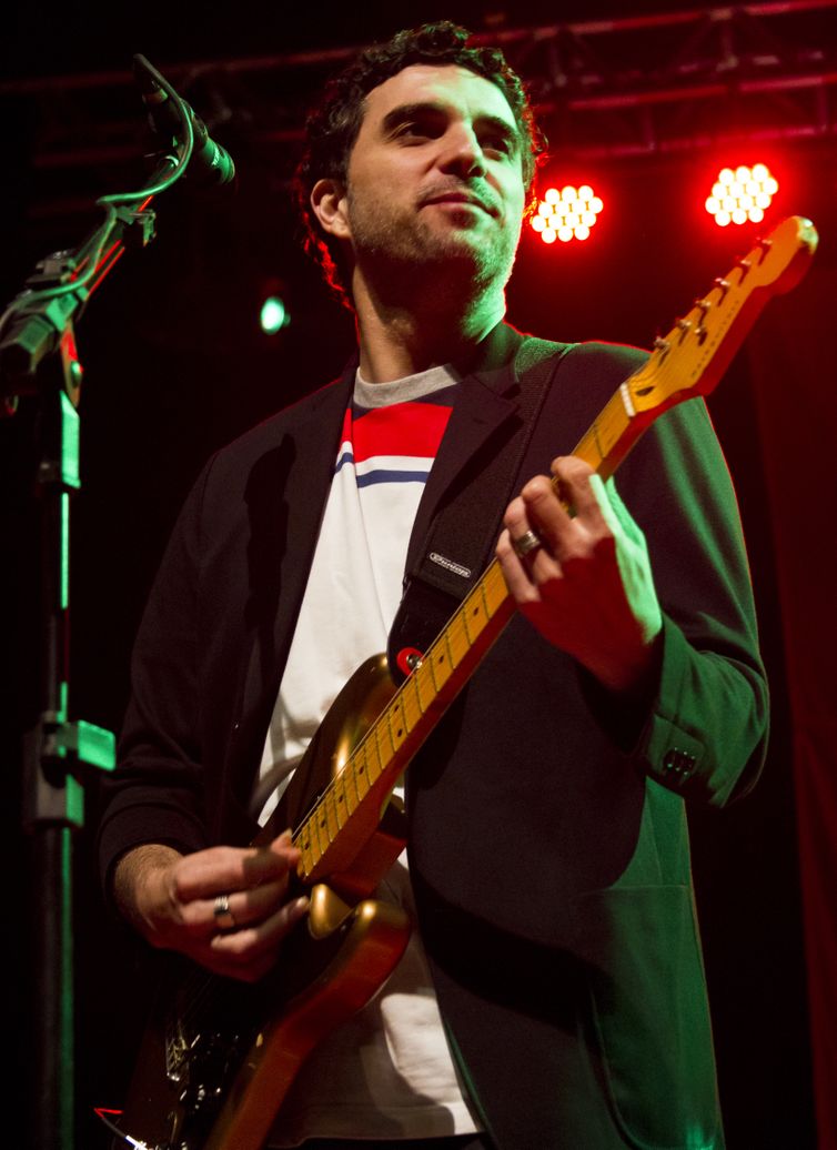 Davi Moraes mostra seu lado cantor em Solano Ribeiro | EBC Rádios