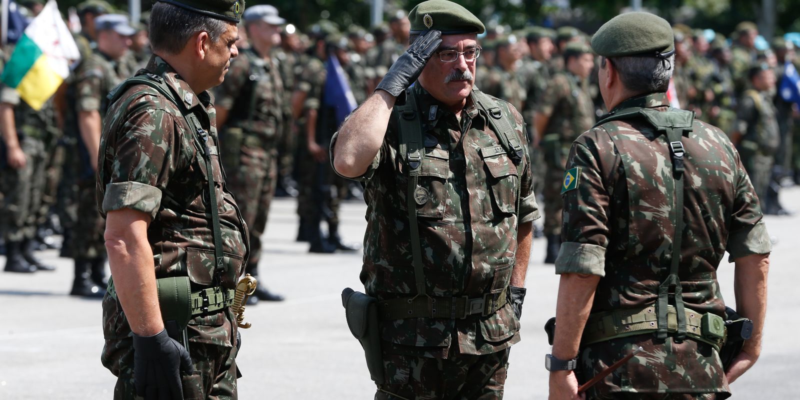 General Mauro Sinott deixa 1ª DE e assume chefia do Gabinete da ...