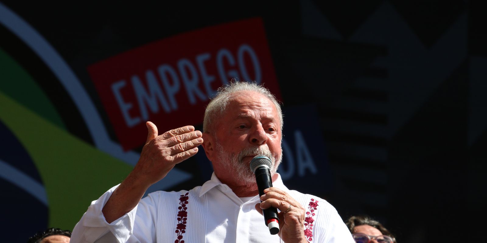 Lula participa do ato dos trabalhadores no Anhangabaú | Agência Brasil