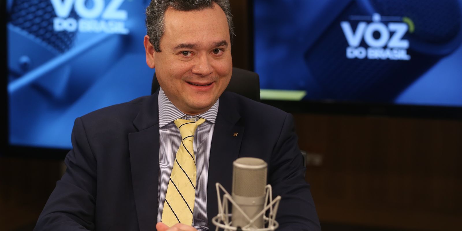 O presidente do Banco do Brasil, Fausto Ribeiro, é o entrevistado no ...