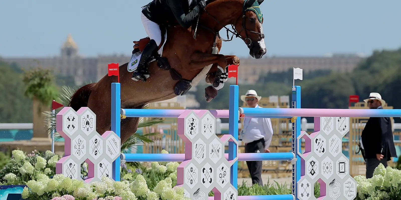 Rodrigo Pessoa e Stephen Barcha conquistam vaga para final do hipismo ...