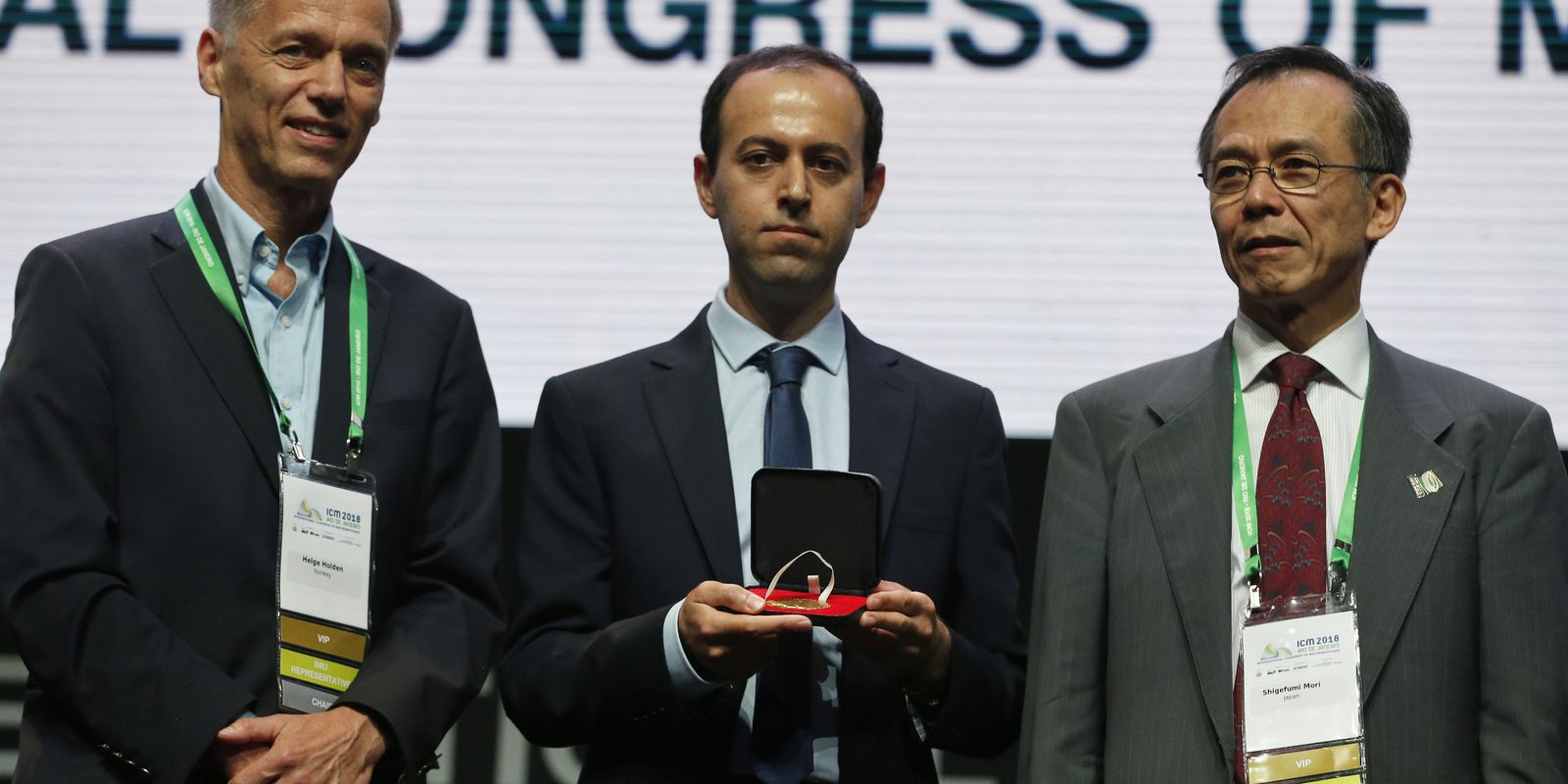 O matemático iraniano Caucher Birkar recebe nova medalha Fields ...