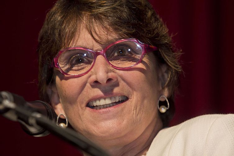 Biomédica é a primeira mulher a presidir a Academia Brasileira de ...